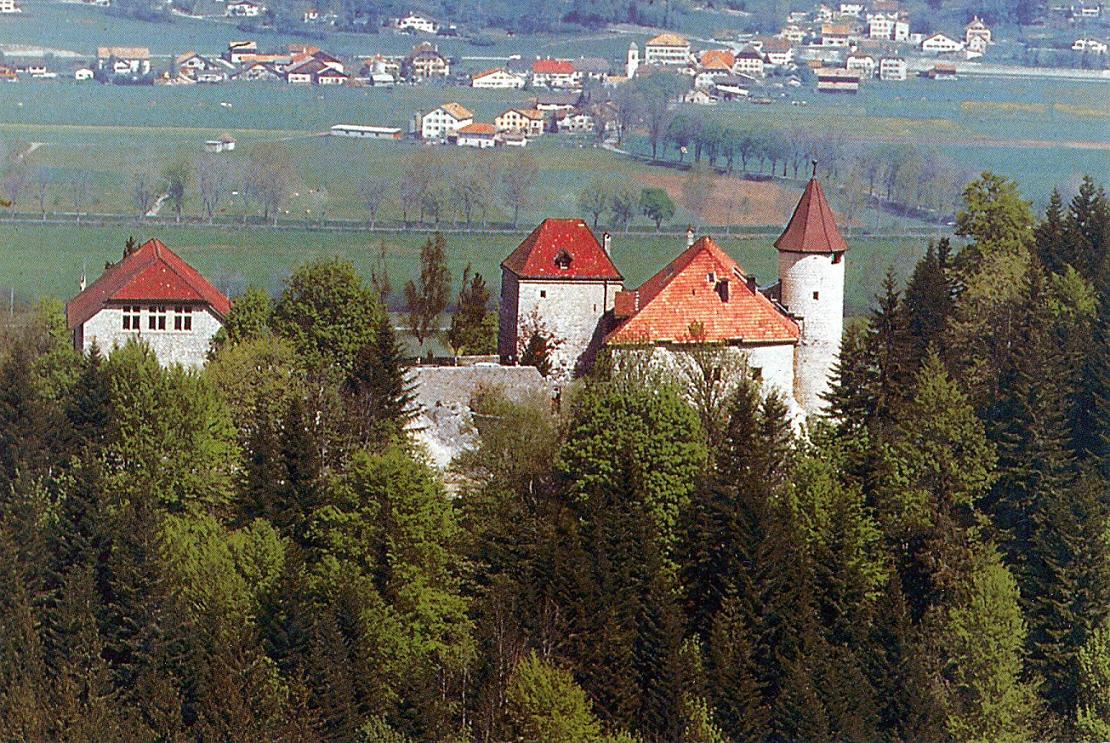 La gare de Travers - sites touristiques à Môtiers